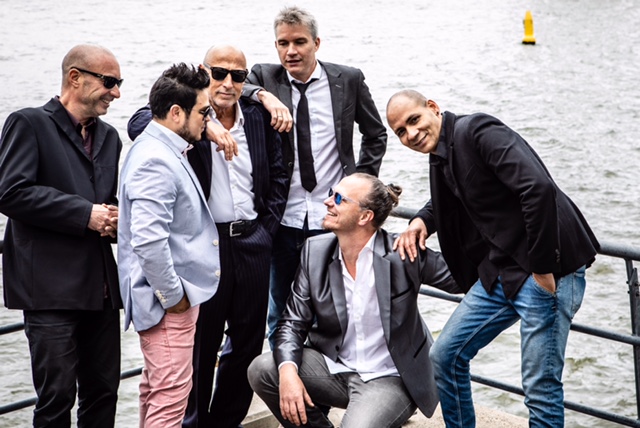 Nueva Manteca - Podium De Nieuwe Kamer